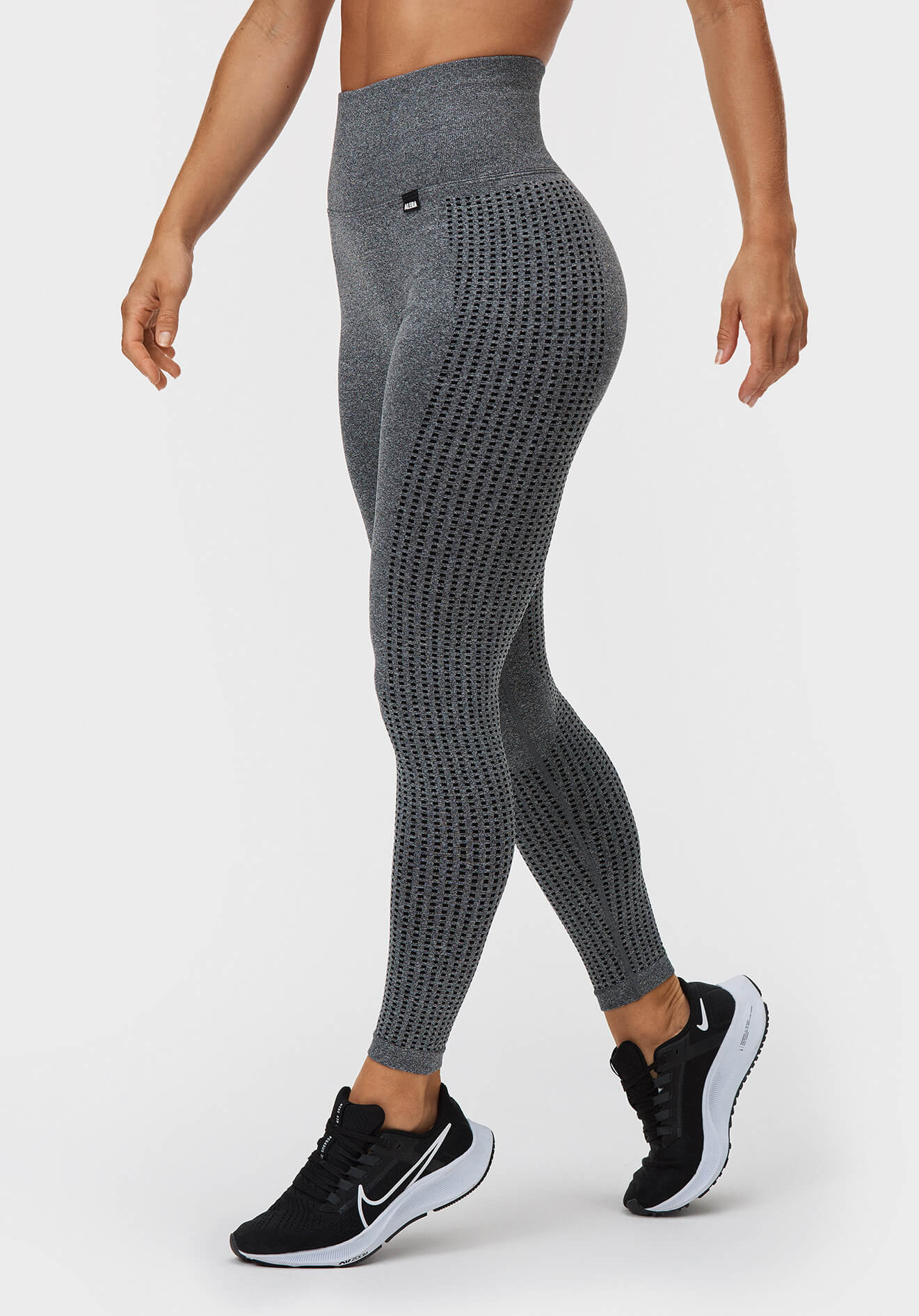Træningstights til kvinder - Køb online hos One More Rep!
