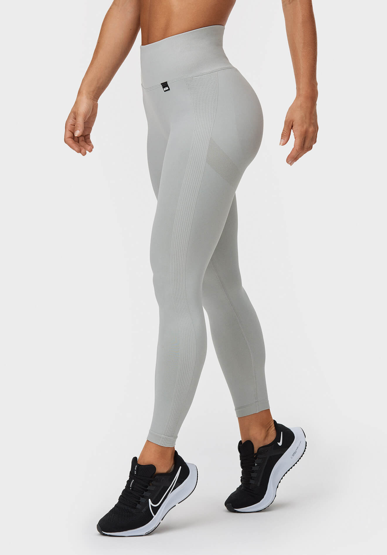 Træningstights til kvinder - Køb online hos One More Rep!